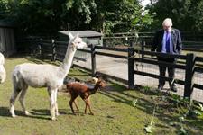 London Mayor praises Capel Manor College during visit to meet student ...