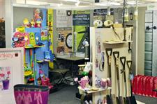 Smart Garden buys Chapelwood bird care brand from Scotts | HortWeek