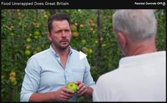 Channel 4 visits Fourayes Bramley apple orchard | HortWeek