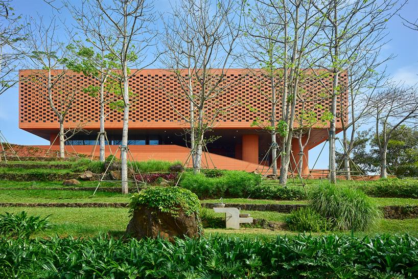 2023 WAN Awards entry: RSC Building in Hainan - SUP Atelier of THAD