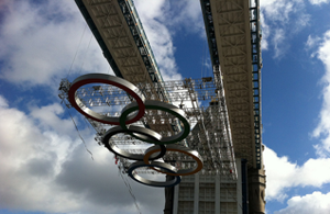 One month to go: Innovision unveils Olympic Rings on Tower Bridge