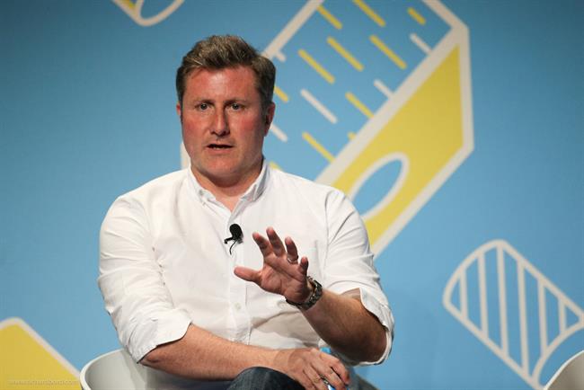 BBC Radio 1 controller welcomes Apple radio