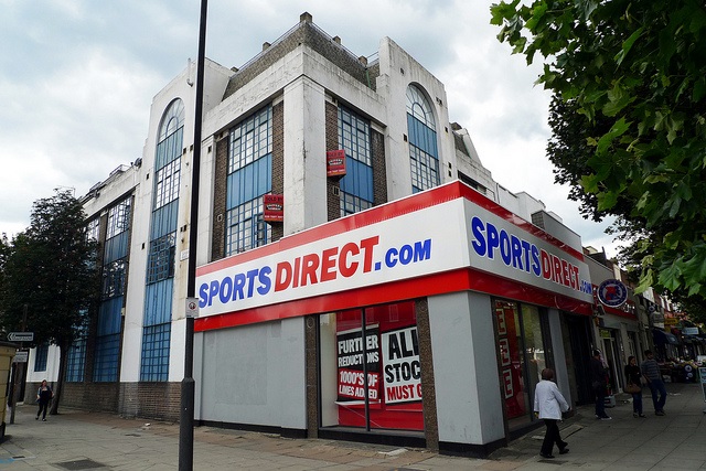 Who is Sports Direct boss Dave Forsey?