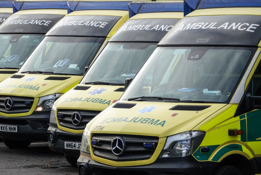 NHS bosses ask GPs to cover for striking ambulance workers | GPonline