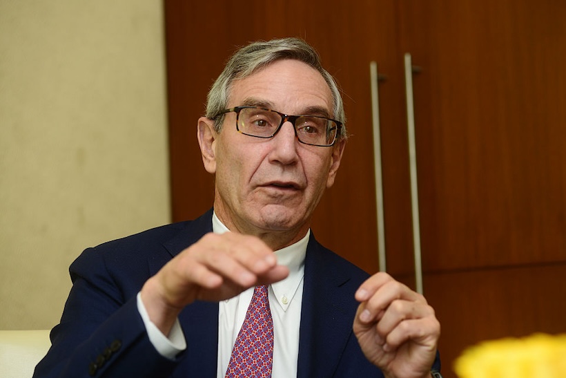 Edelman lays off 330 people amid expected 8% drop in US revenue ...