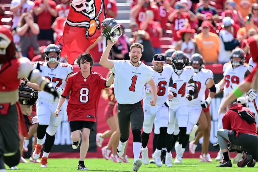 Why MrBeast was in full uniform at a Tampa Bay Buccaneers game ...