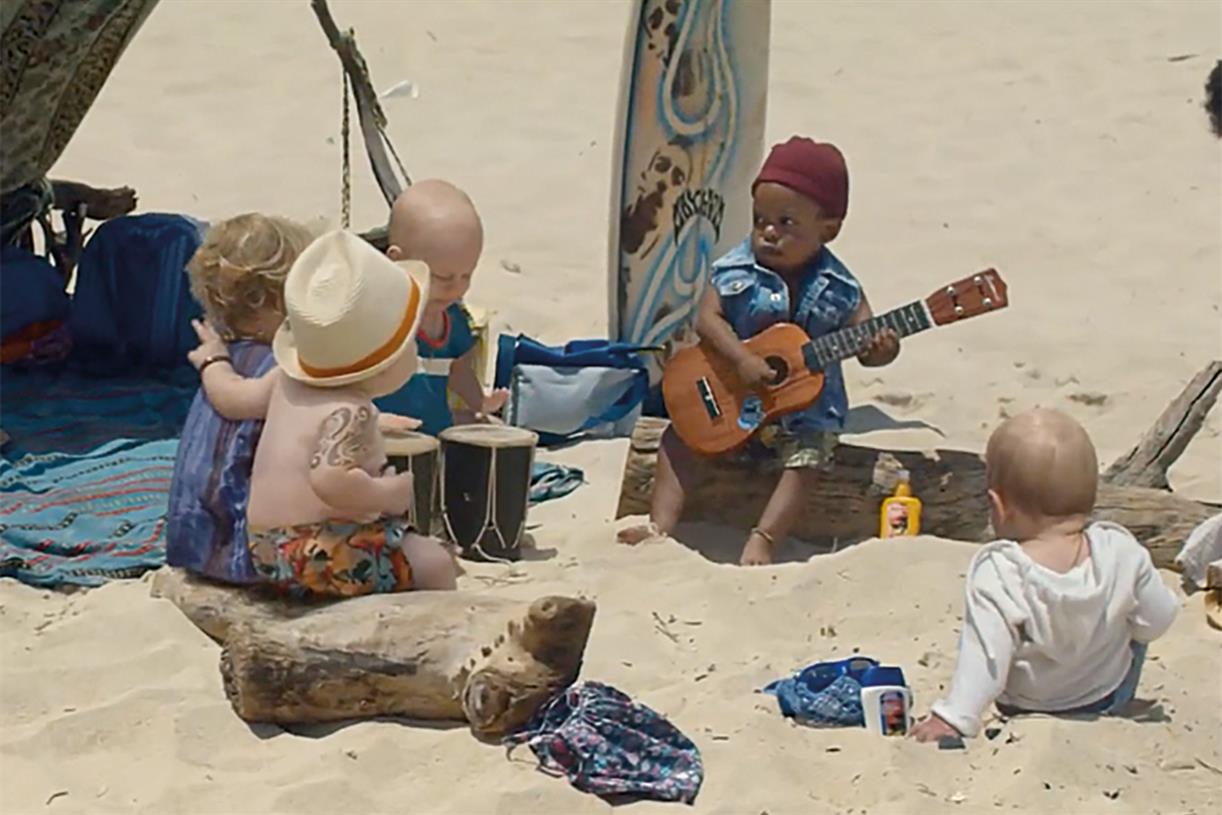 Evian "baby bay" by BETC Paris