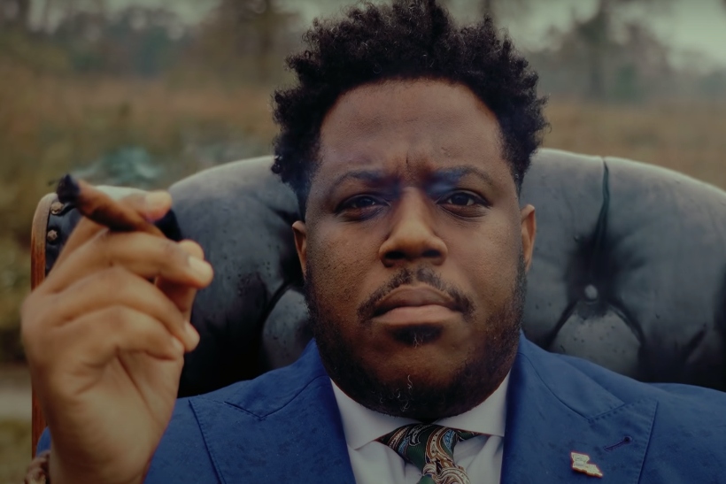 U.S. Senate candidate Gary Chambers smokes a blunt in provocative spot ...