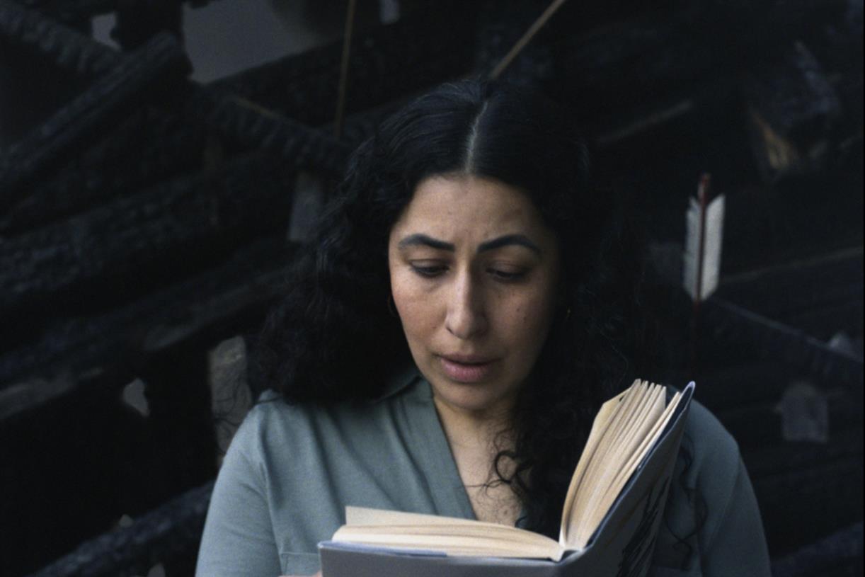 Amazon Books "Bring a book to life" by Droga5 London