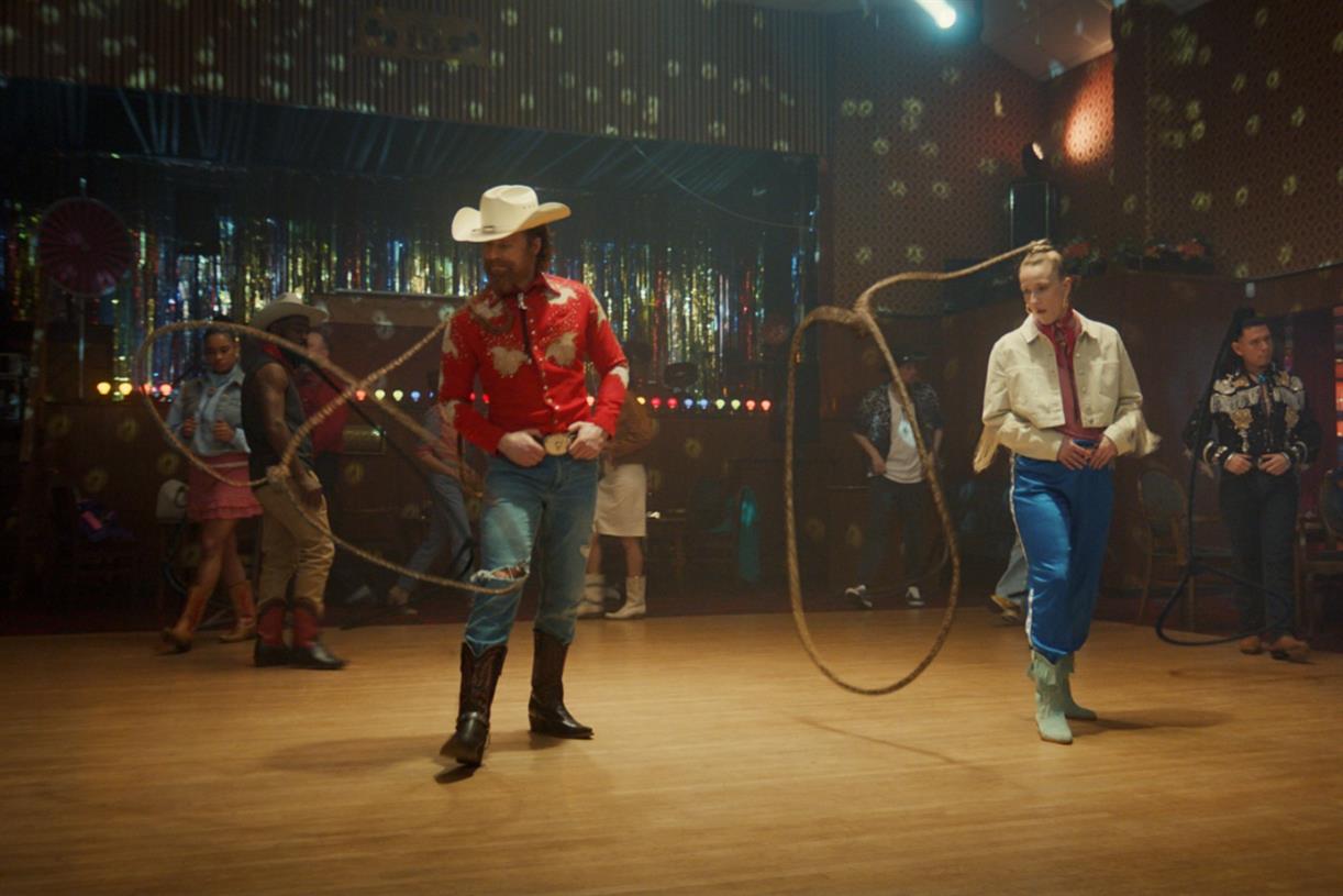 Foxy Bingo “Foxy moedown” by Neverland | Campaign US