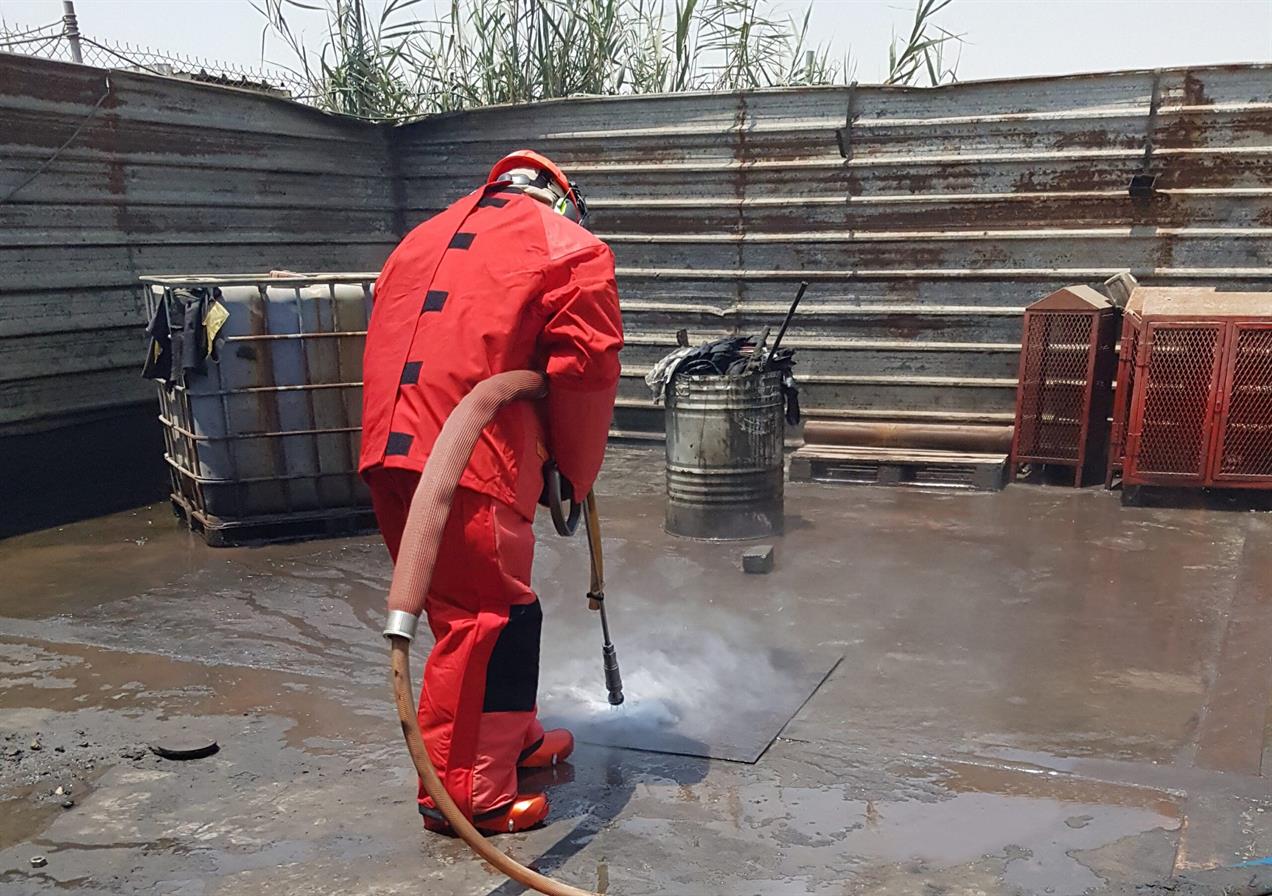 water_jetting_body_takes_training_global_to_meet_demand_HSME_2727