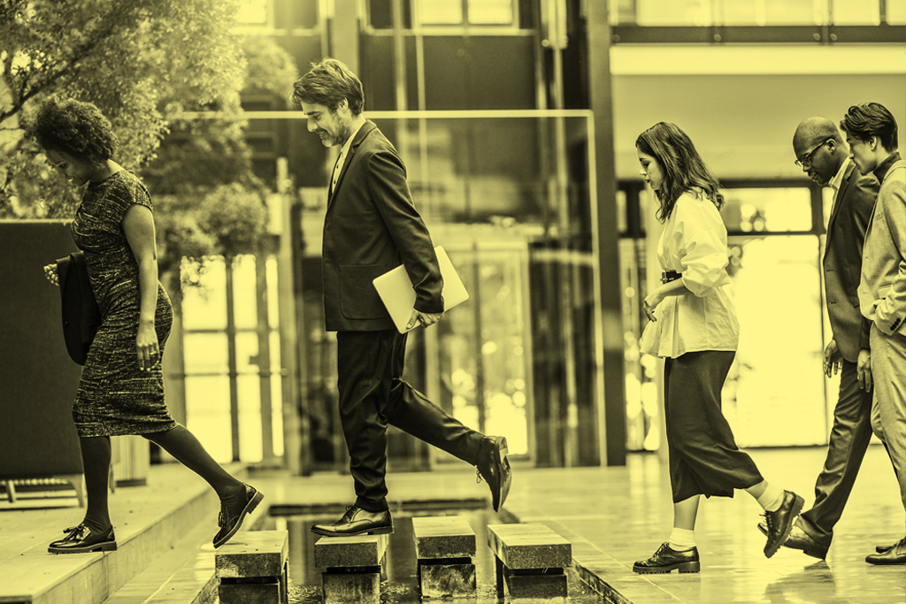 How to encourage reluctant employees back to the office