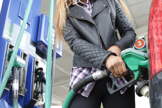 Half of employees pushing to work from home to save on fuel costs ...