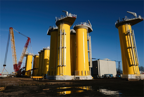 Offshore wind investment hits record levels in 2023 – TGS – 4C Offshore ...