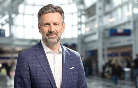 United Airlines promotes Josh Earnest | PR Week