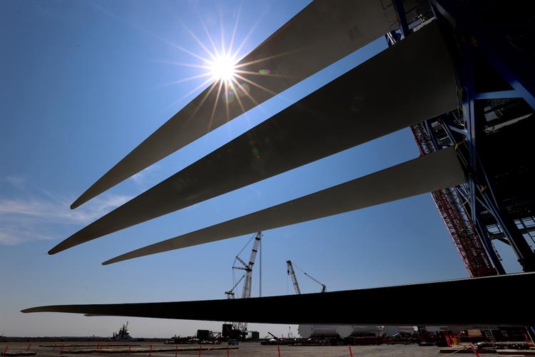 Previous blade damage left Vineyard Wind turbine 'vulnerable to ...