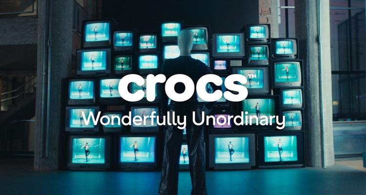 Crocs uses dancing mannequins to show the human side of the brand ...
