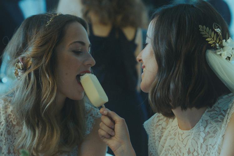 Magnum "The ceremony" by Lola MullenLowe