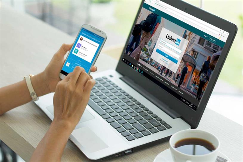 LinkedIn Tests Short form Video stories Feature