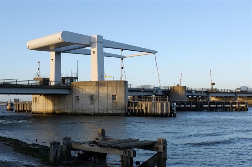 Great Yarmouth bridge proposal submitted under major infrastructure ...