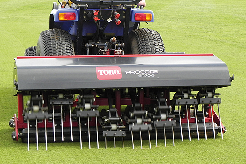 Toro Procore SR70-S aerator | HortWeek