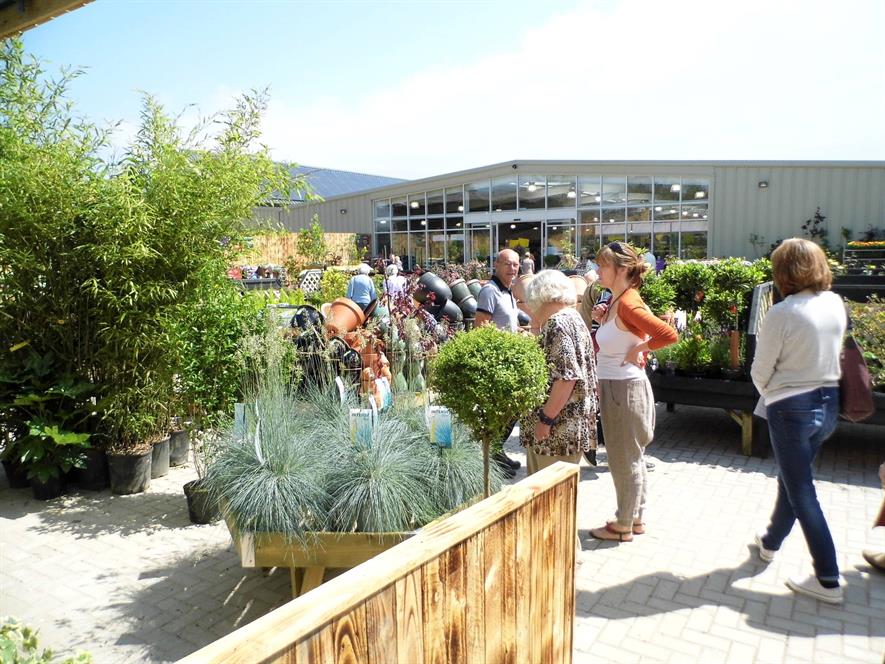 Country Market garden centre hybrid opens in Hampshire | Horticulture Week