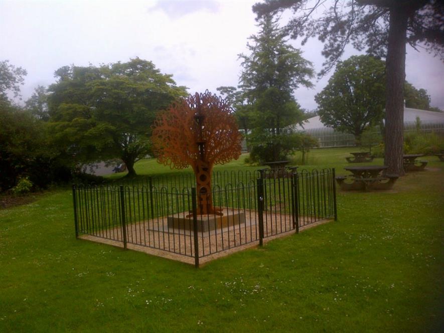 Brewin Dolphin tree to be unveiled at Glasgow Botanic Gardens ...