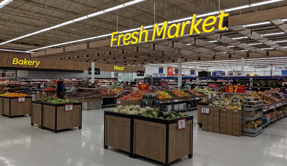 walmart_opens_new_urban_concept_store_440