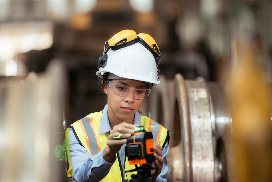 Women face growing health risks at work, report finds