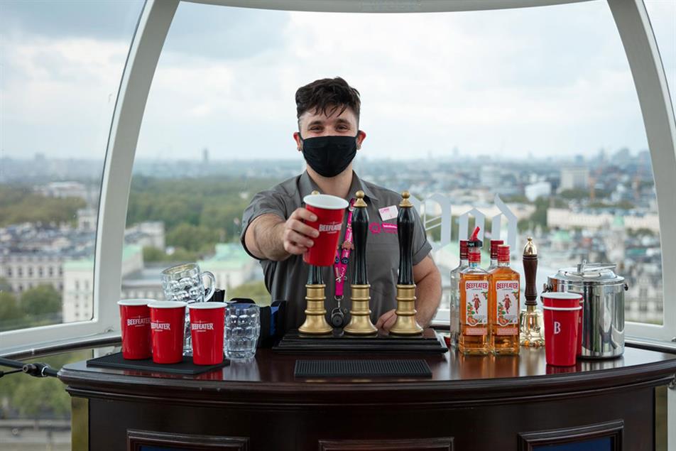 Beefeater opens tiny pub on the London Eye