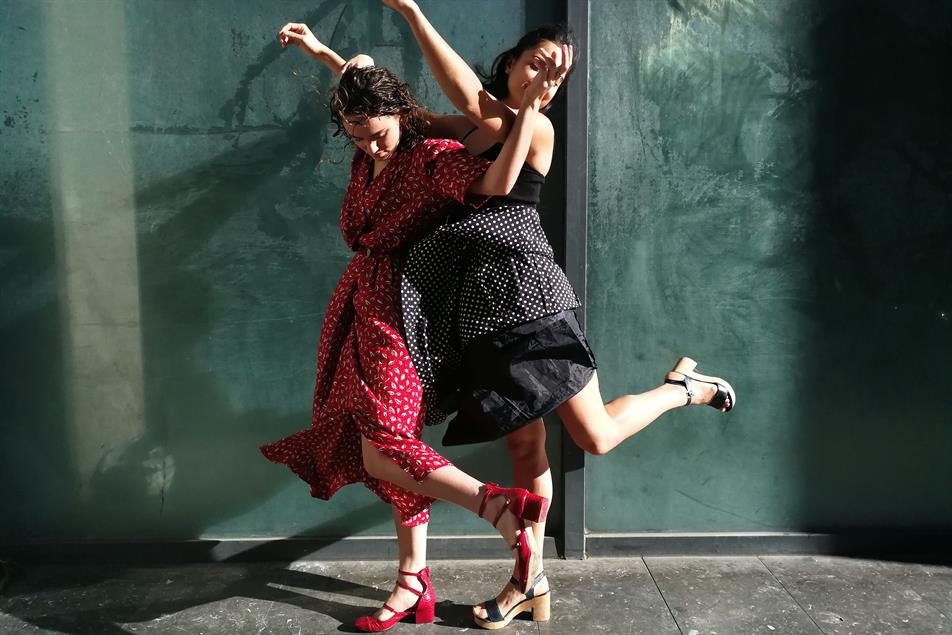 Huawei opens pop-up gallery to showcase images taken on P10