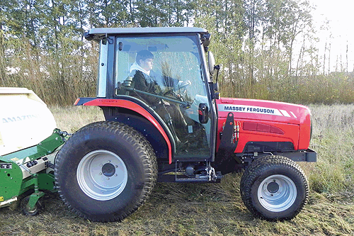 Massey Ferguson MF1547 compact tractor | HortWeek