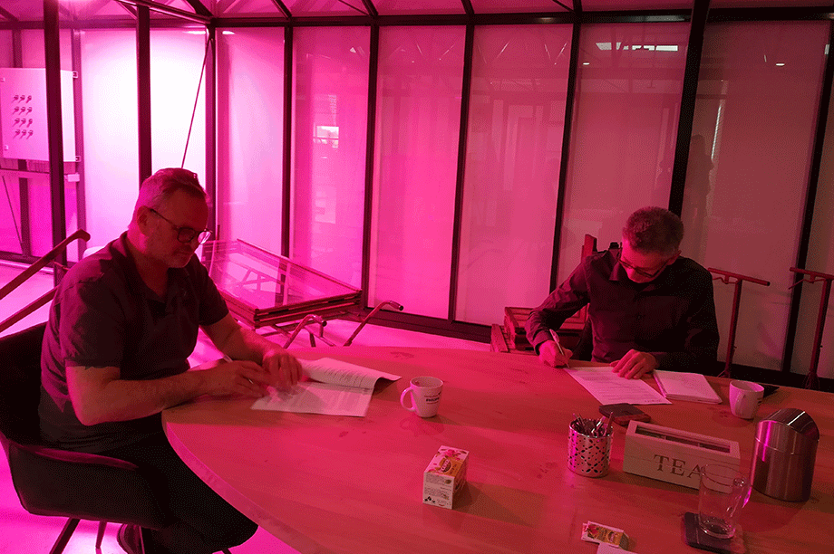 Signify announces new Philips Horticulture LED partner Hortipar | HortWeek